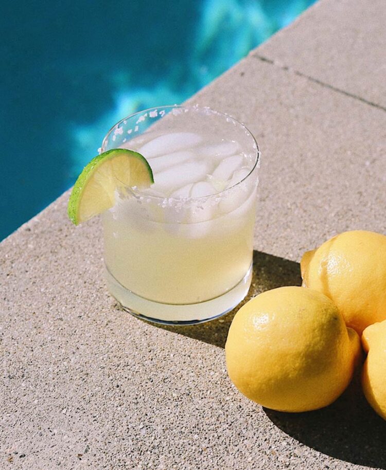 A Refreshing Oasis - Westin Anaheim Resort | Bella’s Splash Pool Bar